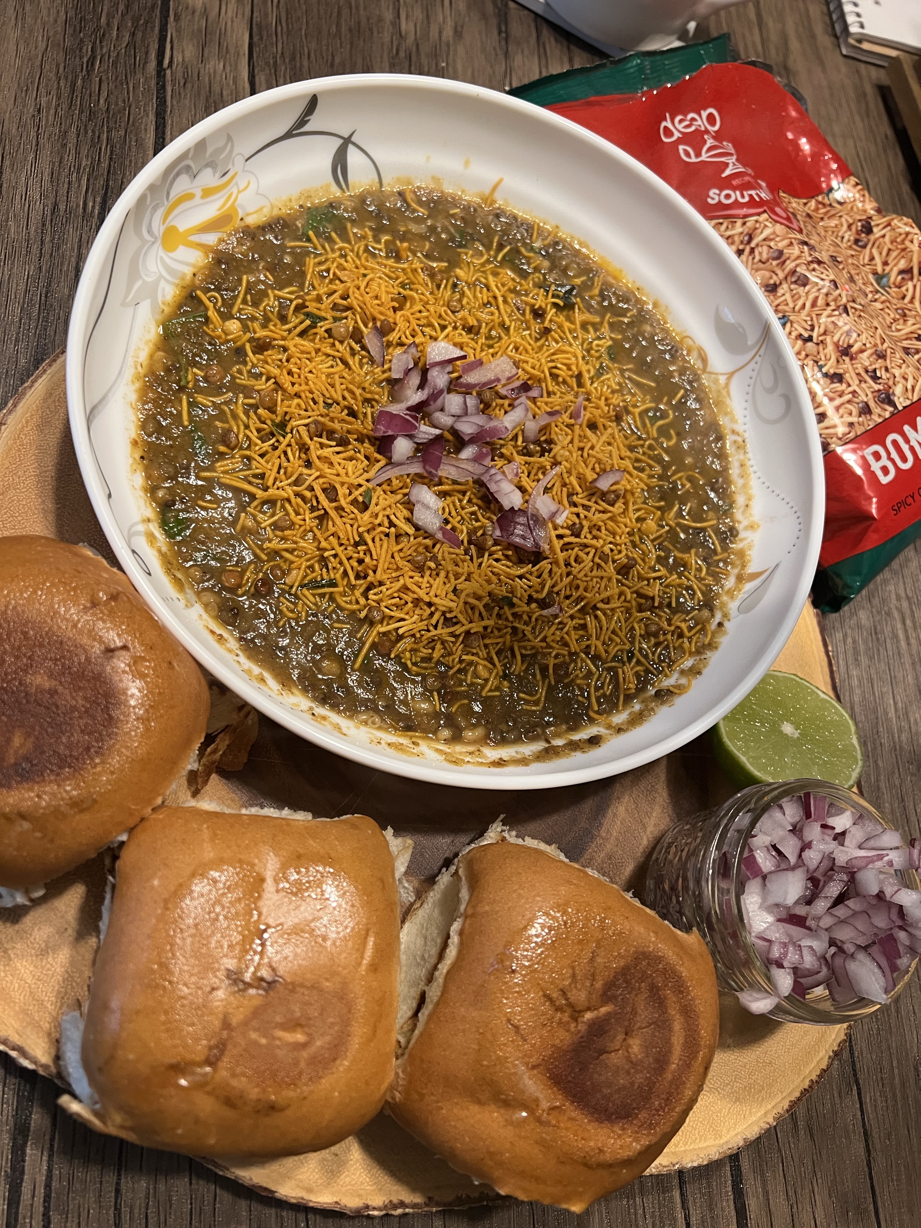 Misal Pav – The Ghee Spot